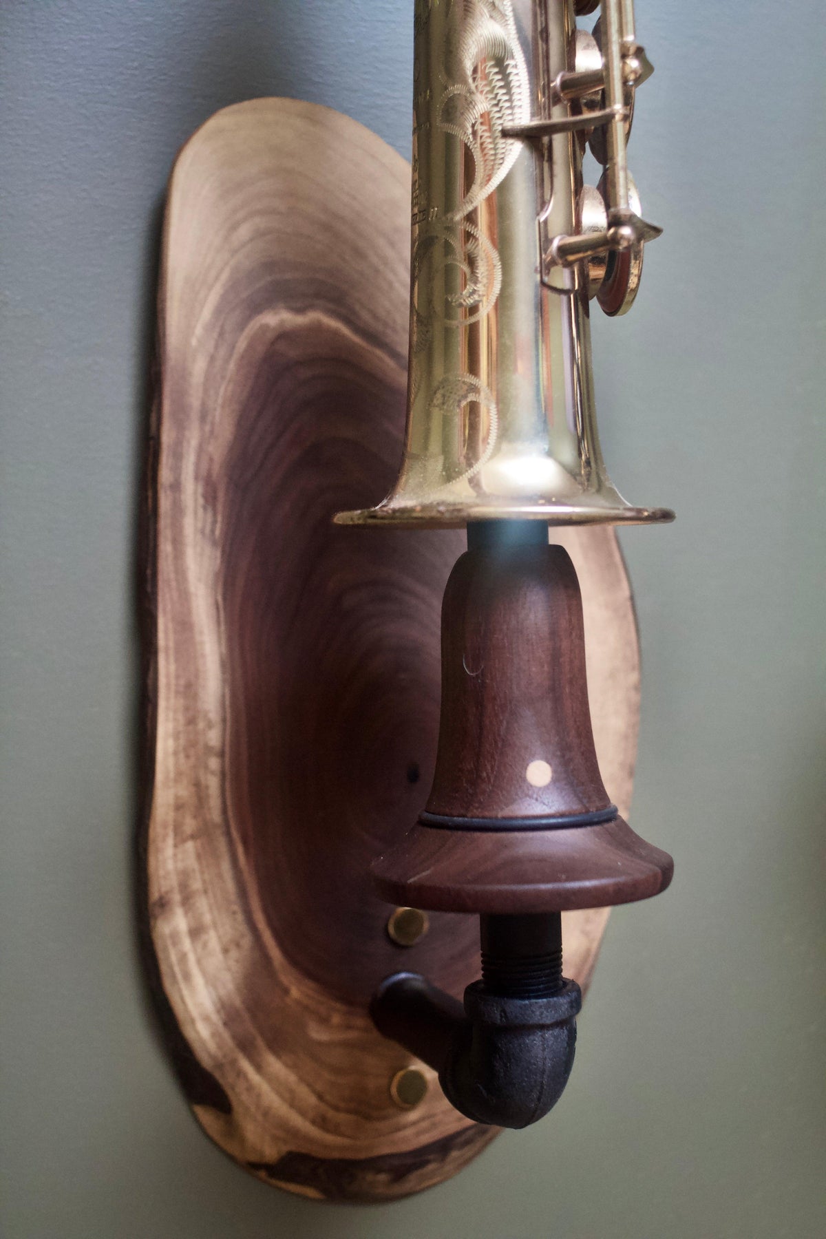 The Wall Hanger - Saxophone Wall Stand – Wood & Winds