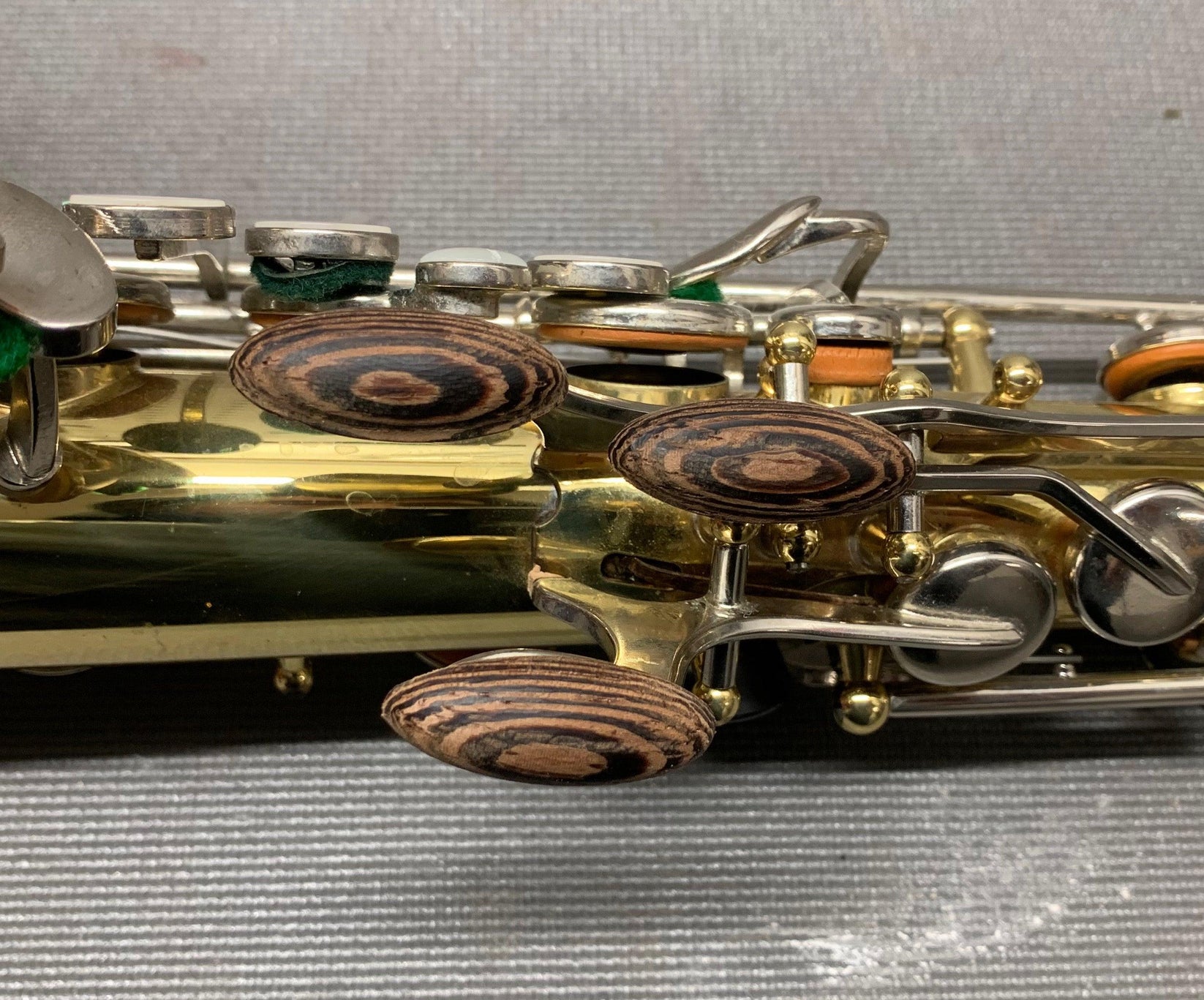 Saxophone Palm Key Risers – Wood & Winds